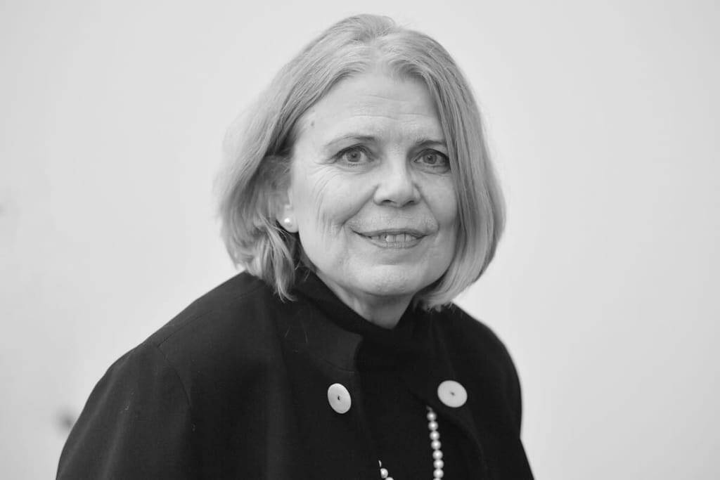 Stoll Gebäude-Service: Trauer um Barbara Pape - rationell reinigen ...