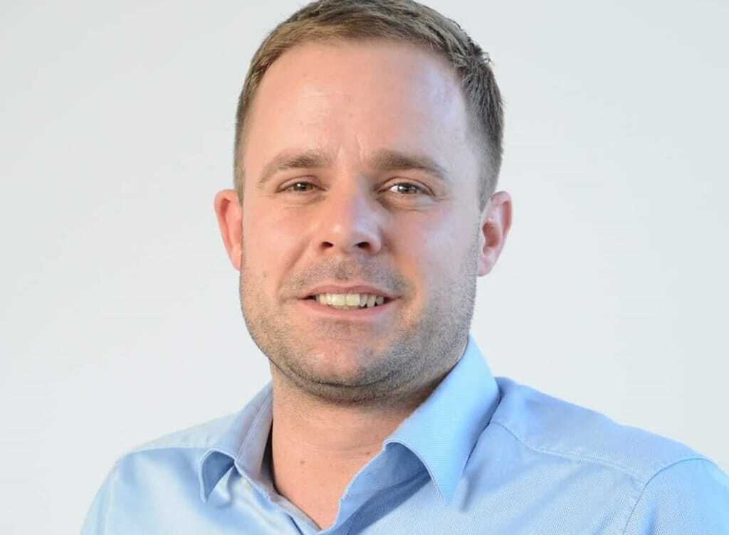 Michael Stadelmann verstärkt Lattemann und Geiger - rationell reinigen ...