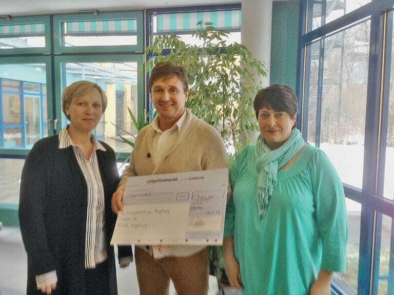 Gliss spendet an seinen Kunden - rationell reinigen Gebäudedienste